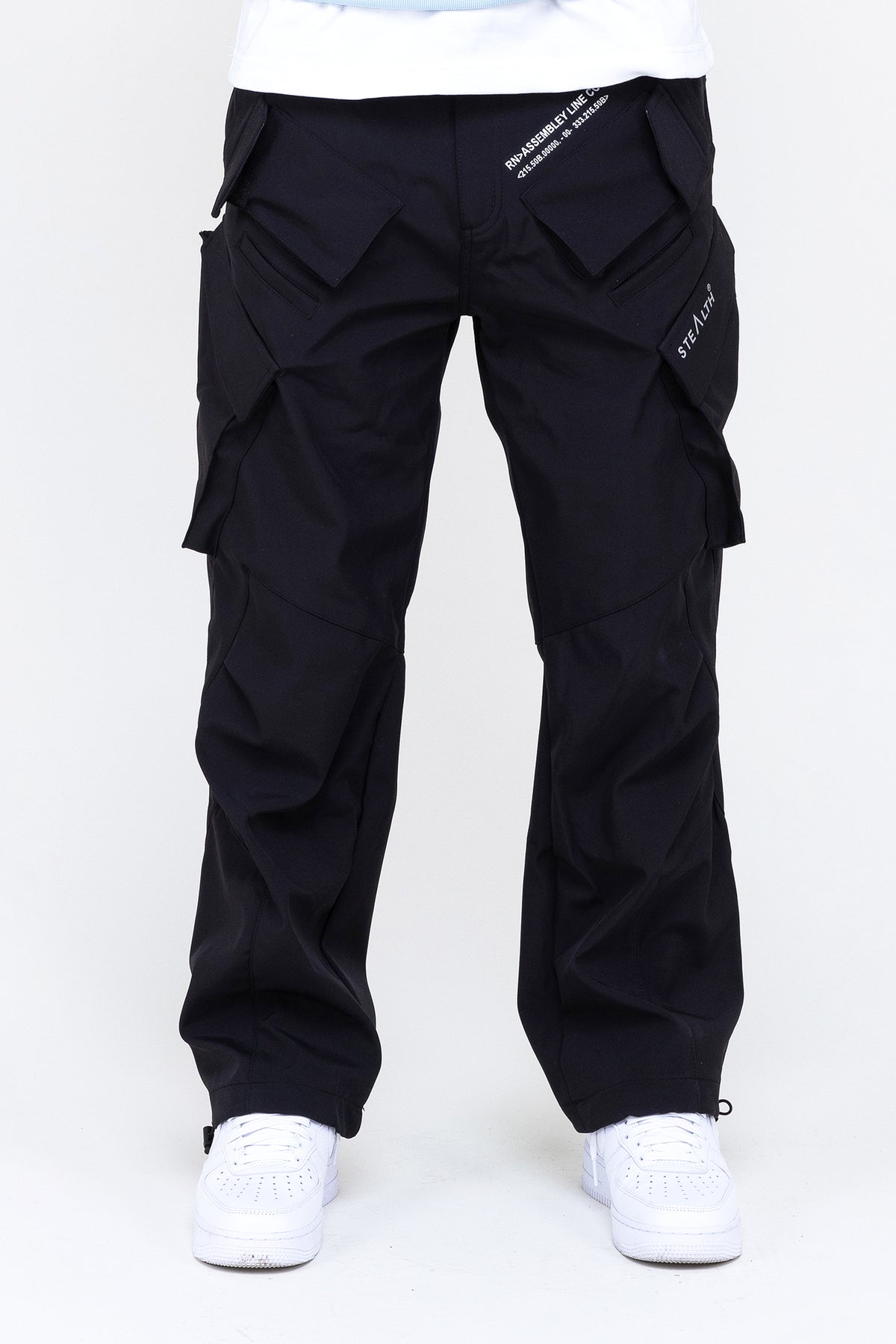 Tech Cargo pants (Black) | Stealth London