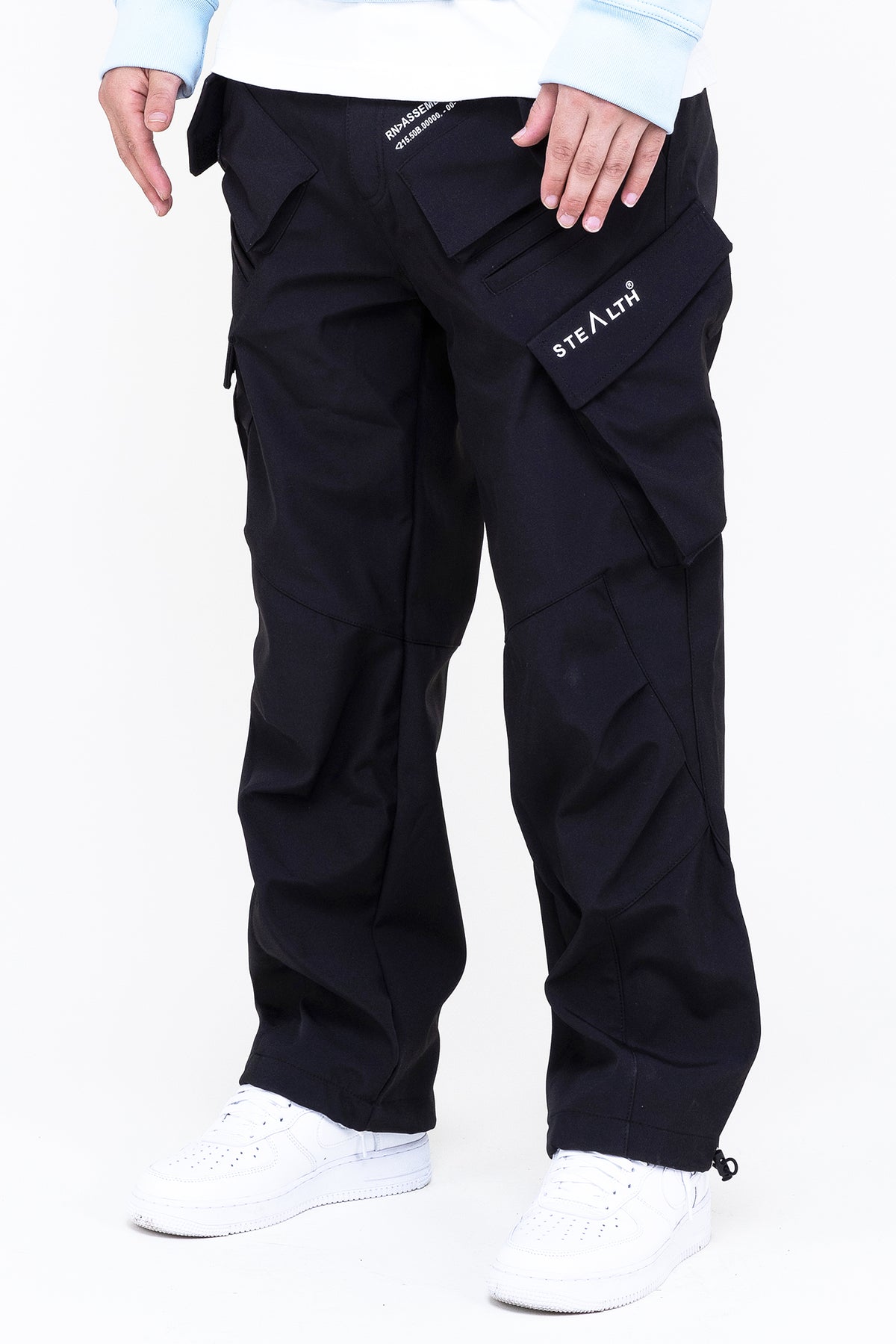 Tech Cargo pants (Black) | Stealth London